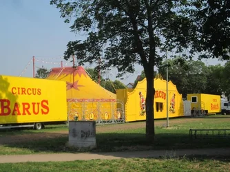 Zirkus - Circus BARUS 2015 | Kirmesforum.de